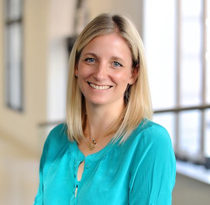 Laura Farnsworth - Ius Laboris